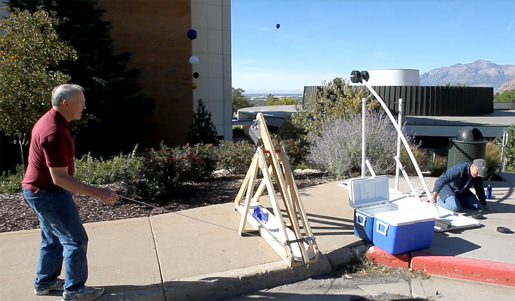 WSU physics open house to include mechanical cat, water balloon ...